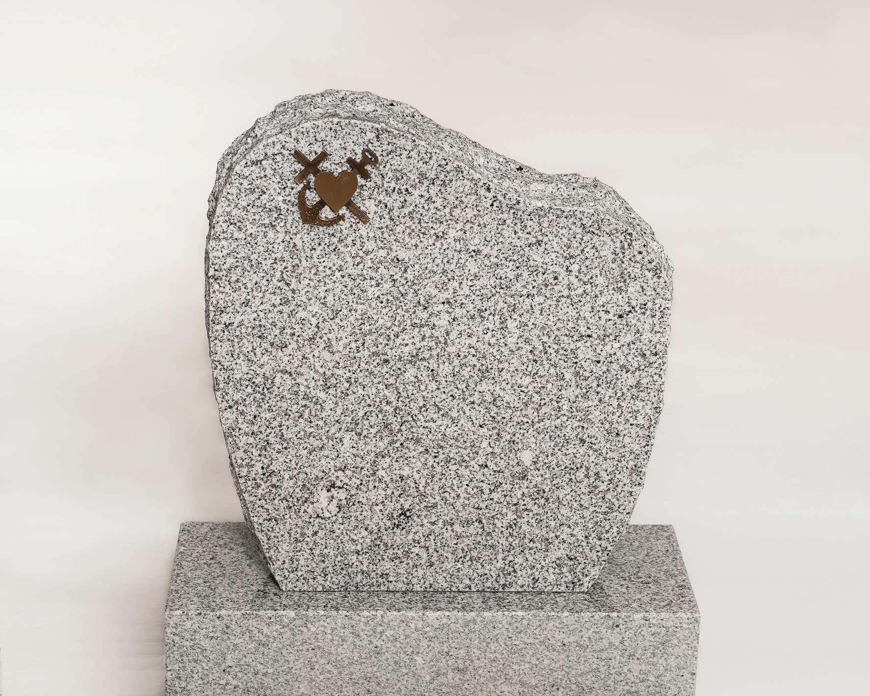 Nr 045 - Granitt - Steinhuggeriet AS - Gravstein